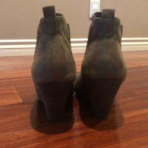 Report | Shoes | Booties | Poshmark